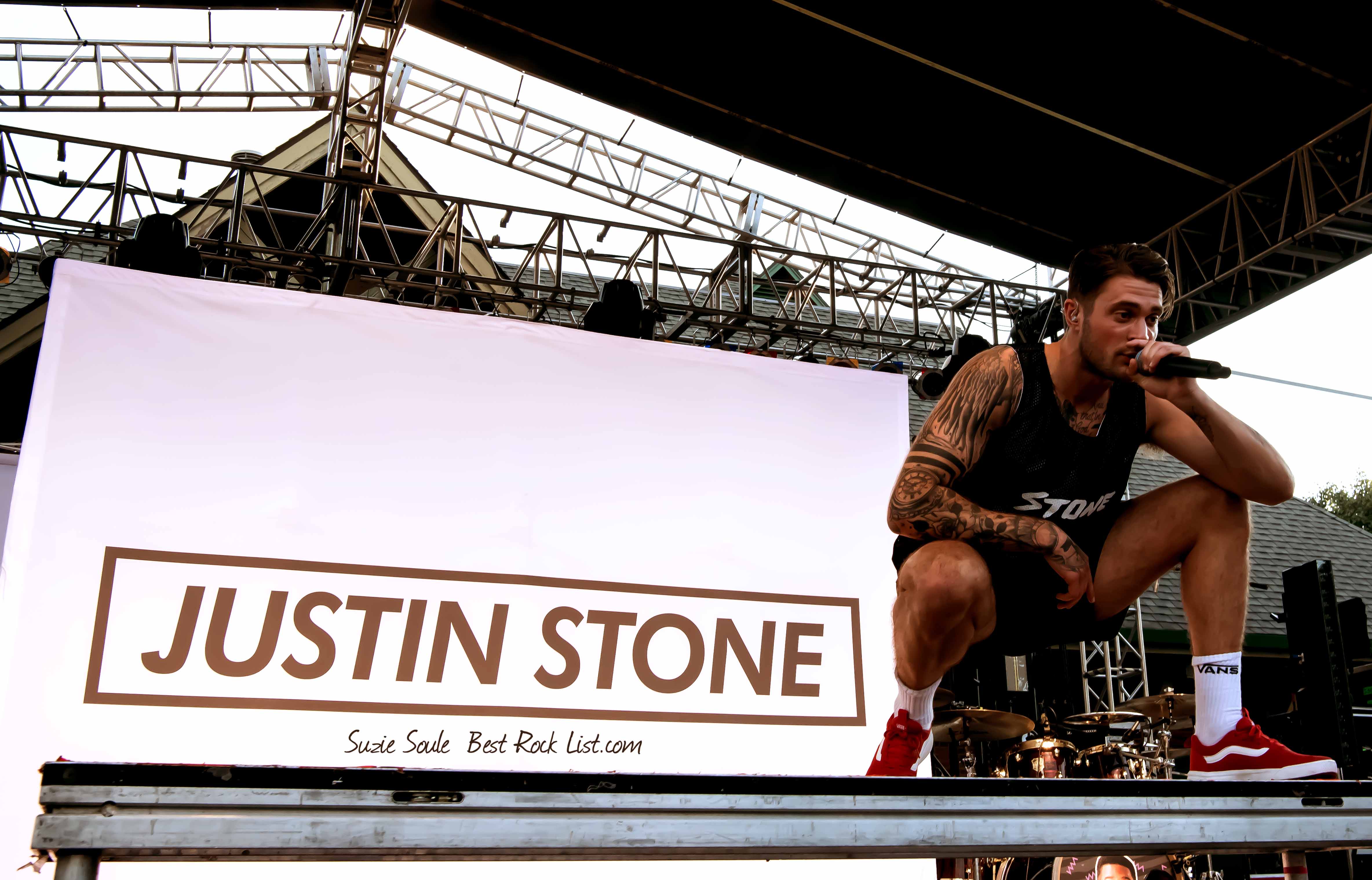 Justin Stone Photo Gallery - bestrocklist.com