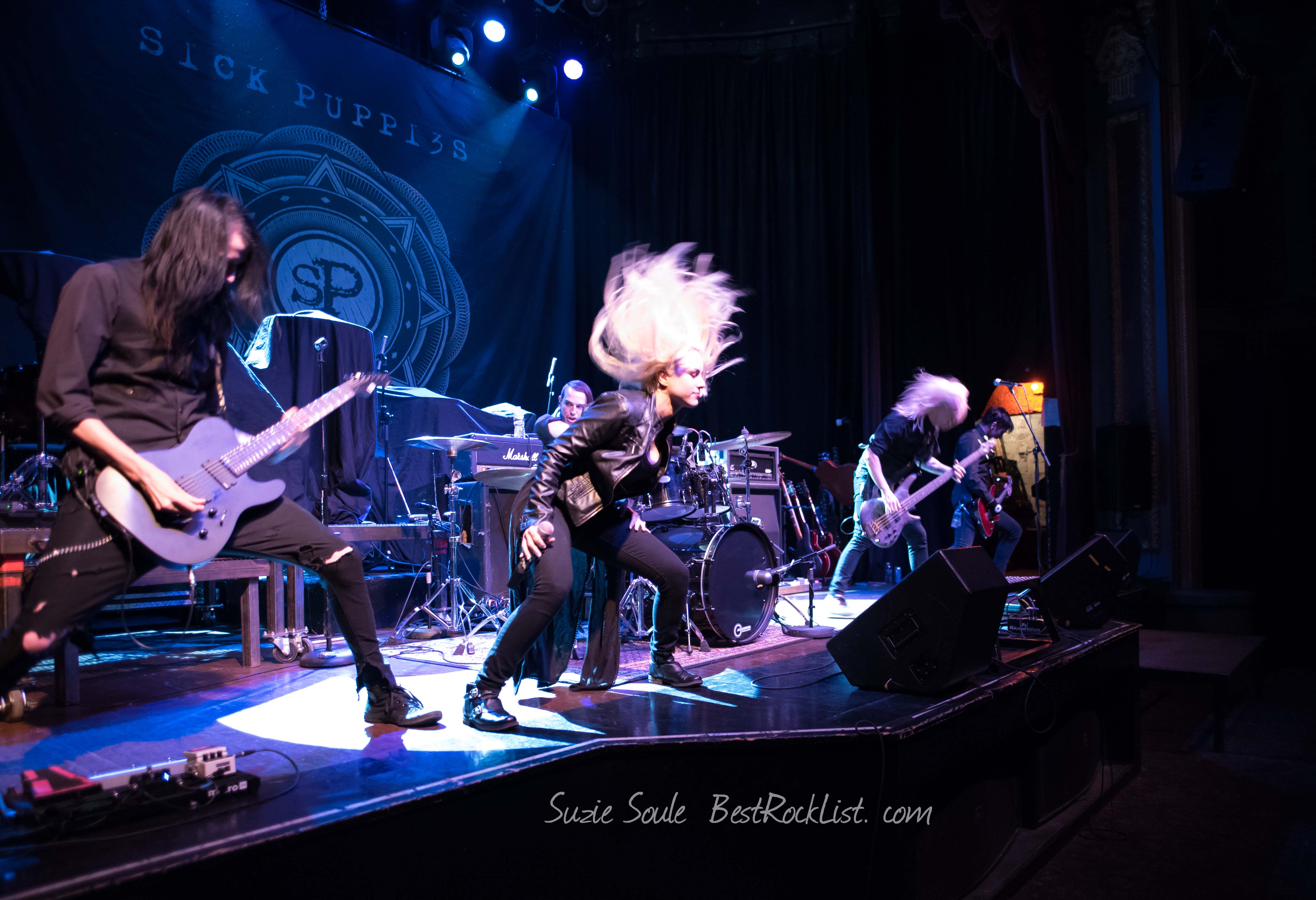 Stitched Up Heart Concert Photos - bestrocklist.com