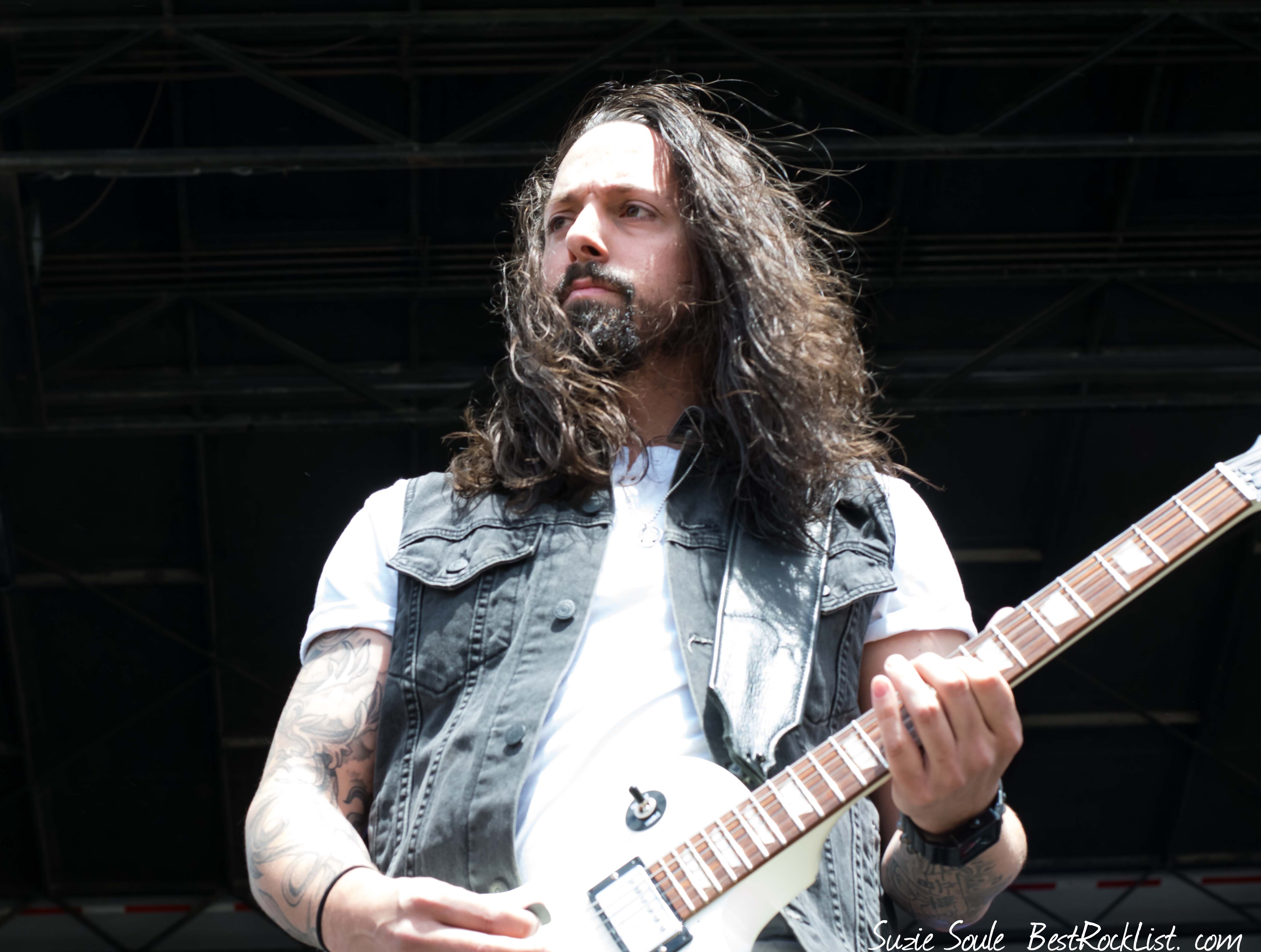 Red Sun Rising Photos - bestrocklist.com