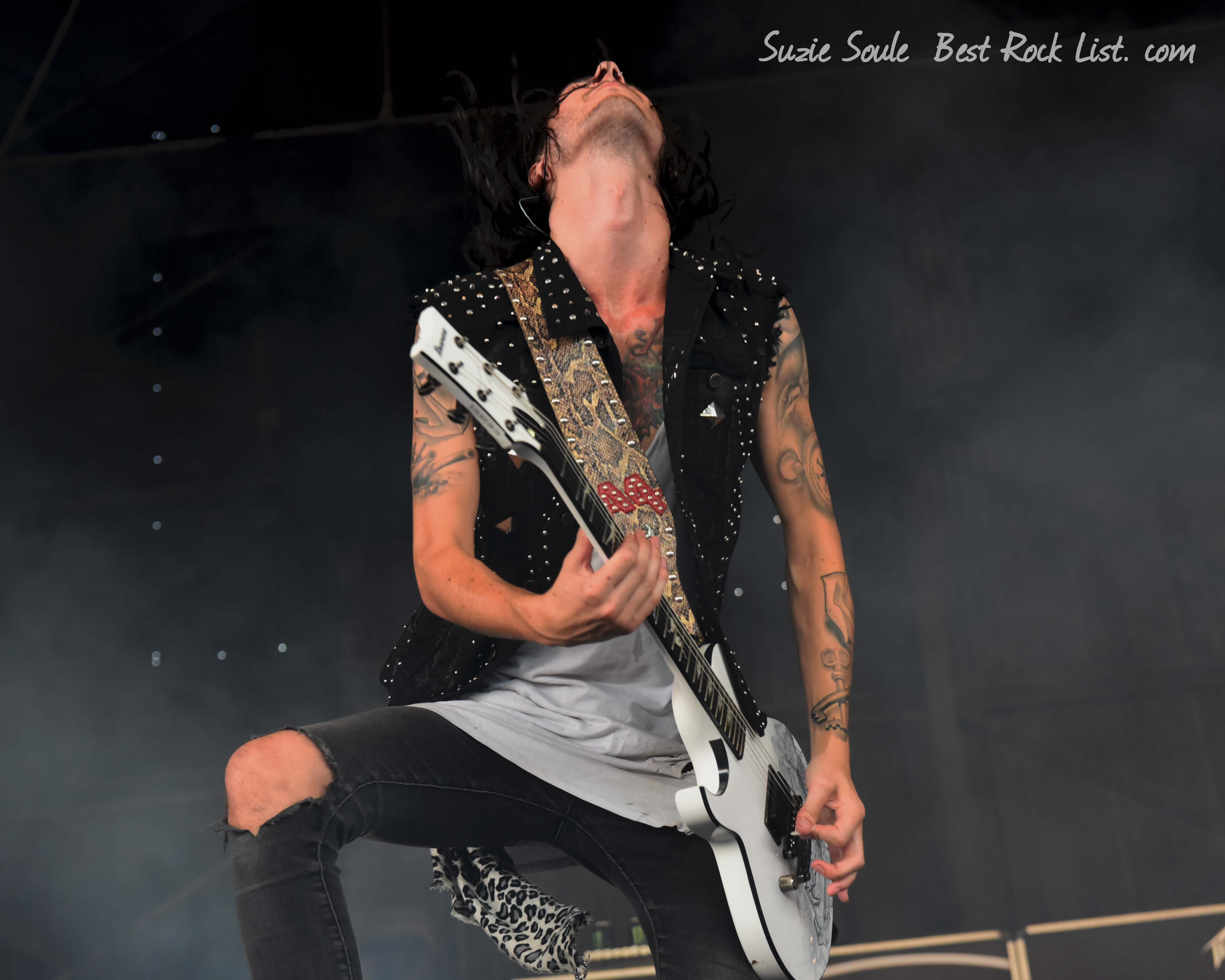 Asking Alexandria Live Photos Archives - bestrocklist.com